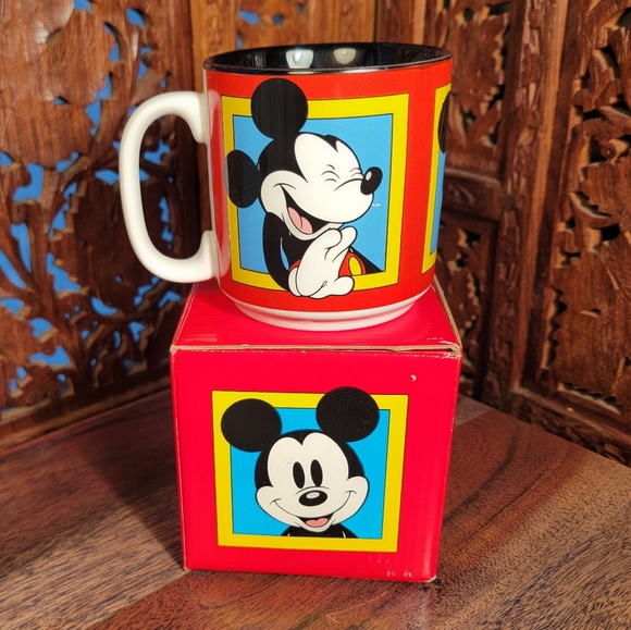 Disney | Dining | Vintage Disney Store Exclusive Collection Faces Of ...